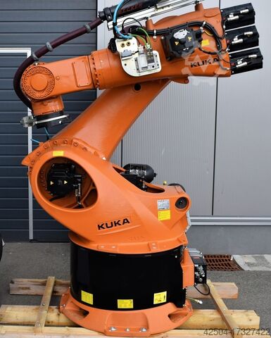 Industrijski robot
Roboter Kuka KR 500 robot Kuka KR 500-3