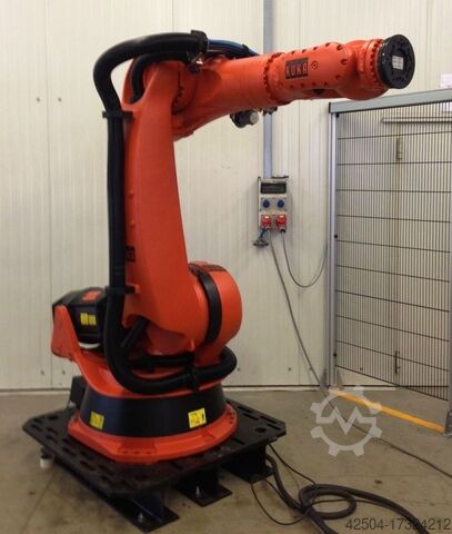 Industrijski robot
Roboter Kuka KR 210 robot Kuka KR 210-2