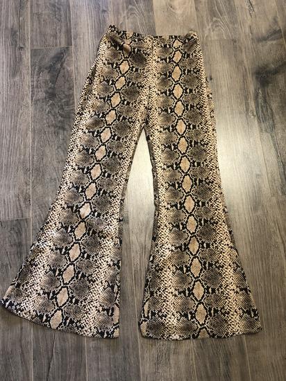 Zara pantalone zvonarice