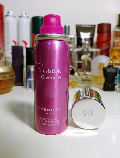 GIVENCHY Very Irresistible hair mist