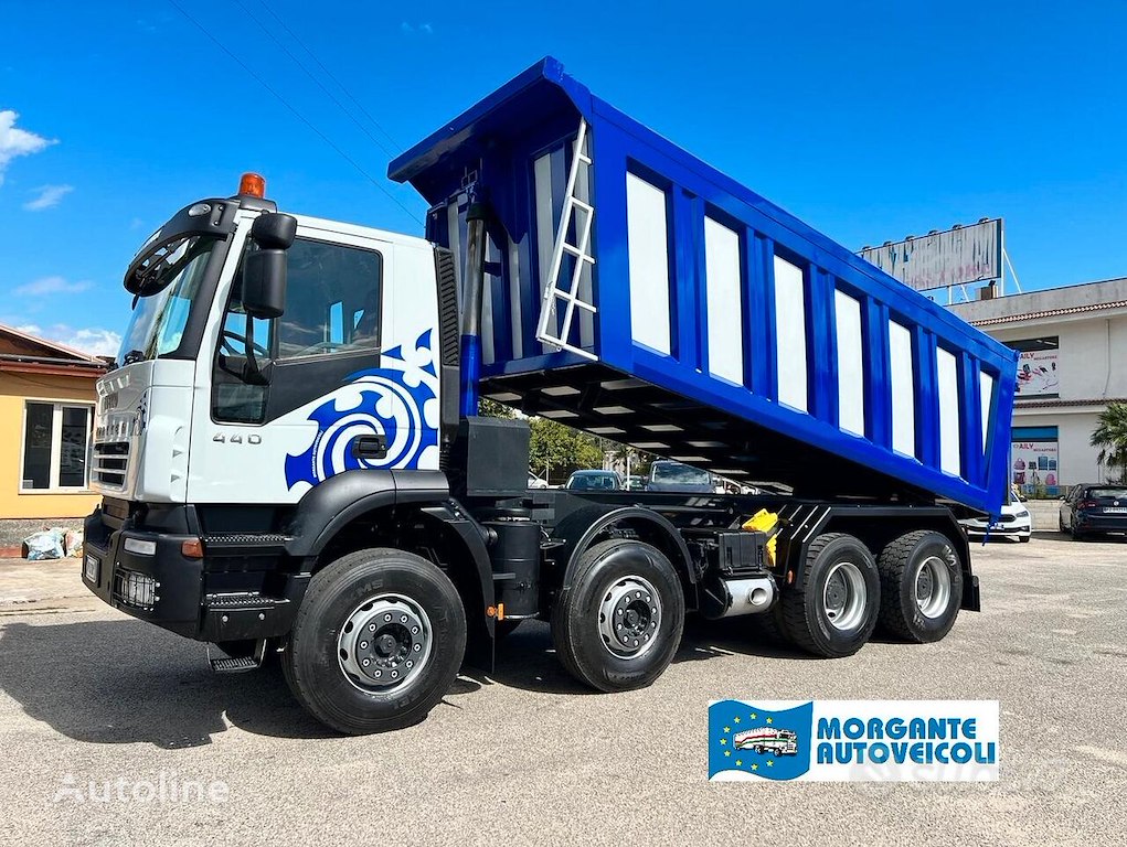 IVECO Trakker 440 kiper