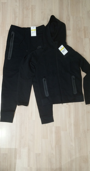 Nike Tech Fleece S