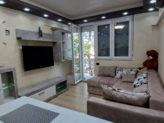 36m² 125.000€
Beograd, Palilula, Karaburma, Pera Ćetkovića