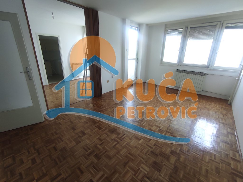 četvorosoban stan, 83 m2, Bulevar Nemanjića, Bulevar Nemanjića ID: i-012512