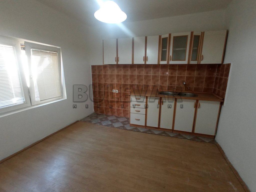 Dvosoban stan, 50 m2, Trošarina, Maglajska ID: i-012192