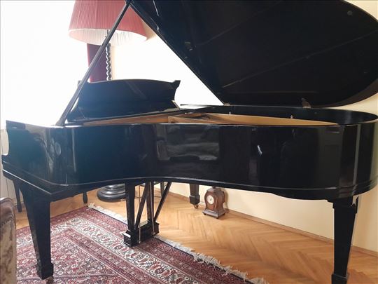 Polukoncertni klavir Steinway & Sons, model O