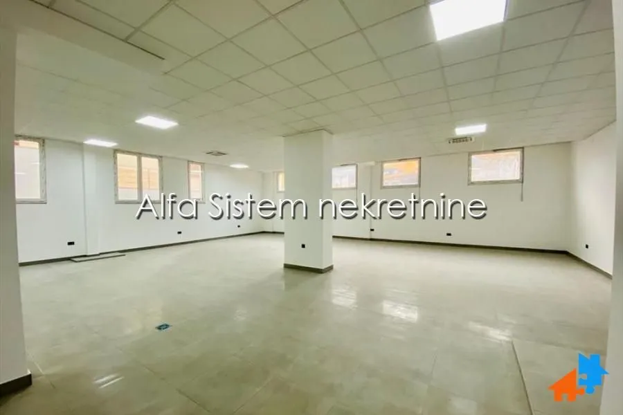 Izdavanje, poslovni prostor, 400m2, Zemun Save Kovačevića, Zemun, Beograd