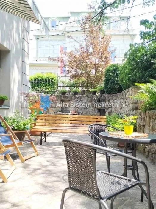 Izdavanje, dvosoban stan, 40m2, Dedinje, Beograd