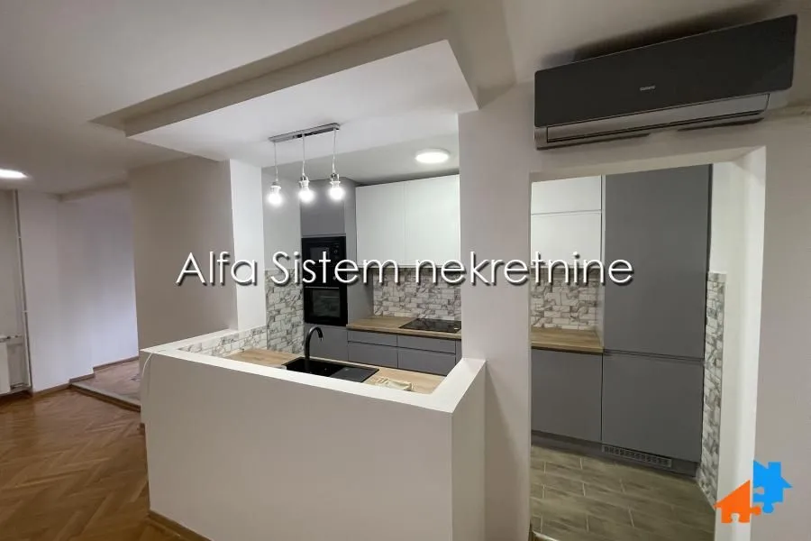 Izdavanje, kuća, 220m2, Bezanijska Kosa 1, Bežanijska Kosa, Beograd