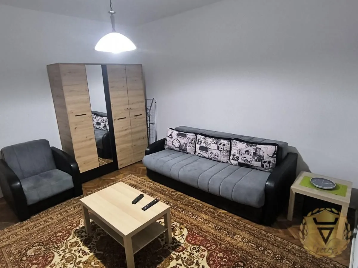 Izdavanje, dvosoban stan, 36m2, Slavija, Vračar, Beograd