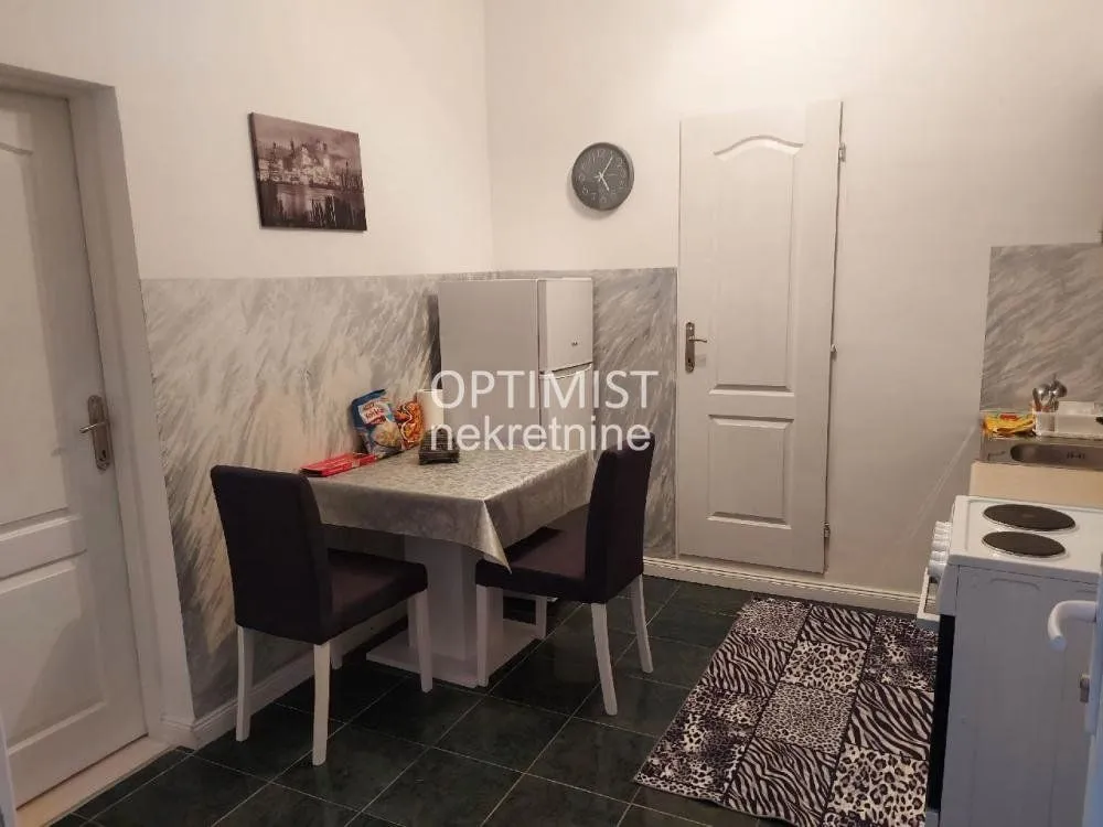 Izdavanje, dvosoban stan, 38m2, Zeleni Venac, Beograd