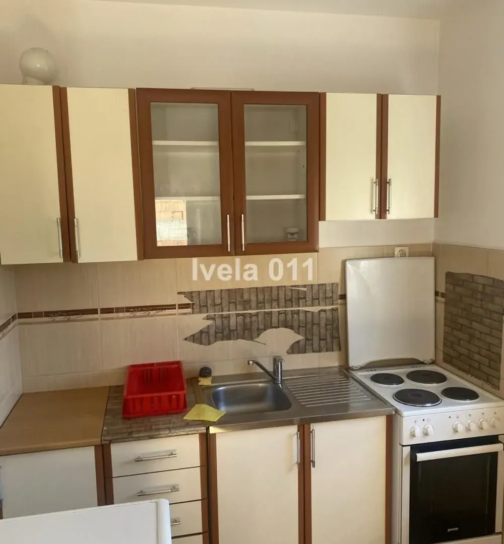 Prodaja, jednosoban stan, 35m2, Petlovo Brdo, Beograd