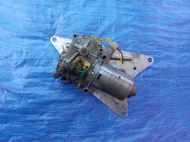 Renault twingoo motor brisaca gepek