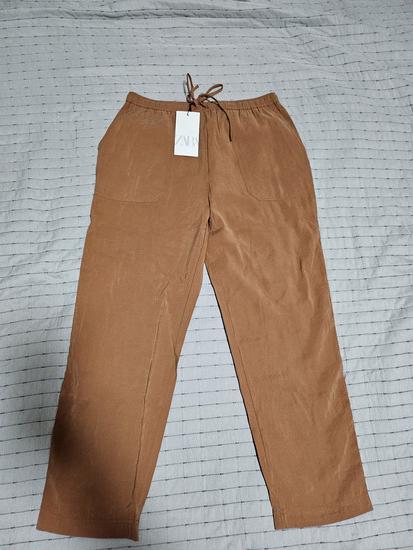 Zara pantalone