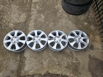 AluFelne 15Coli 4x100 Fiat Grande Punto kao nove Odlicne