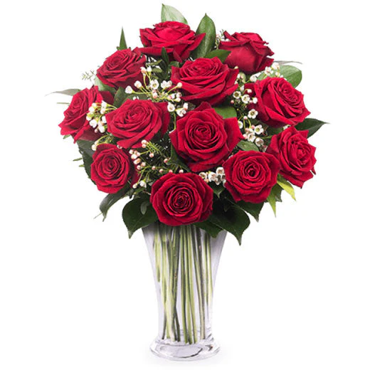 12 Red Roses Hungary