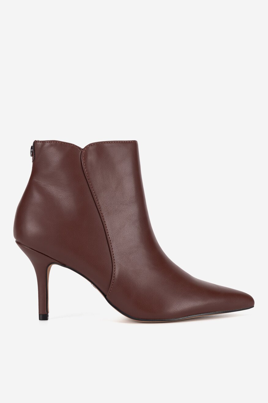 Kratke čizme NINE WEST BRAON