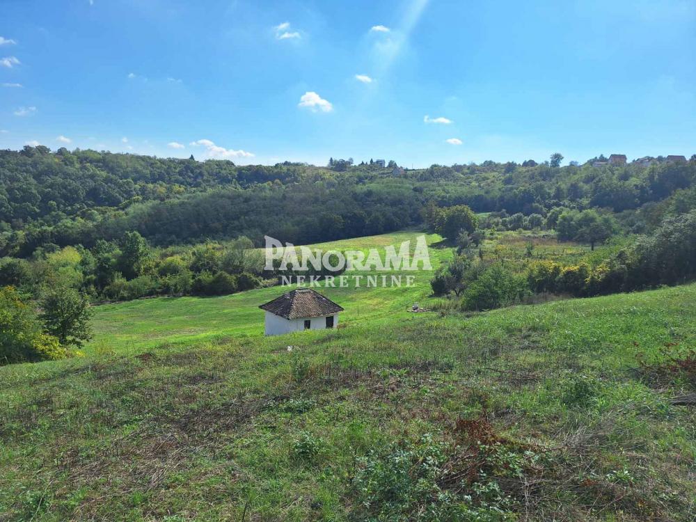 Plac u građevinskoj zoni u Vrčinu od 272 ara ID#3146 408.000 €