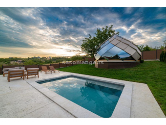 Glamping Pool House