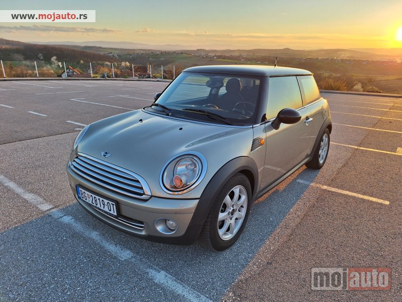 MINI Cooper 1.6