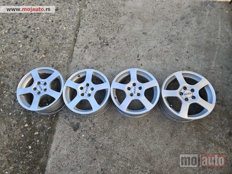 AluFelne 15Coli 5x100 Volkswagen Polo Golf4 Bora kao nove