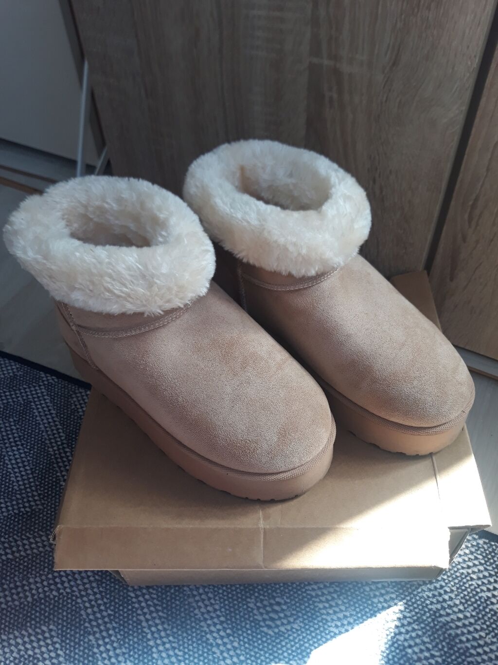 Ugg mini čizme, bоја - Bež, 38