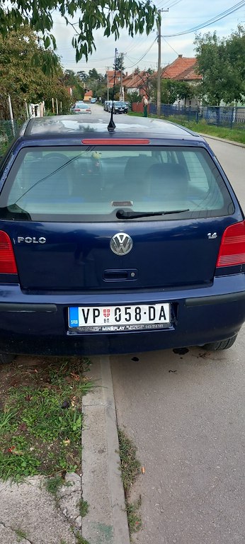 Volkswagen Polo: 1.4 l | 2001 г