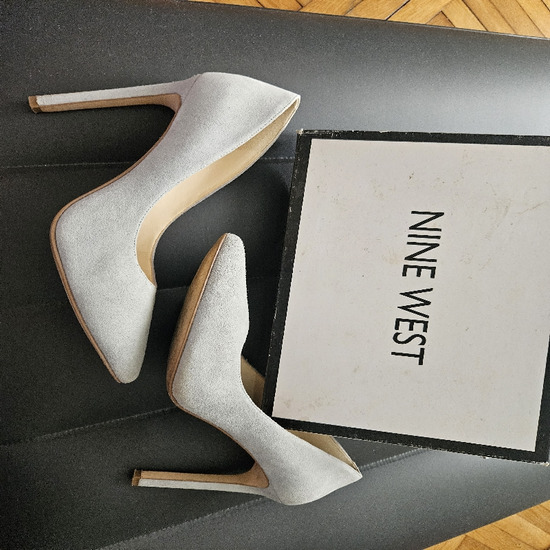 NINE WEST VELUR SALONKE