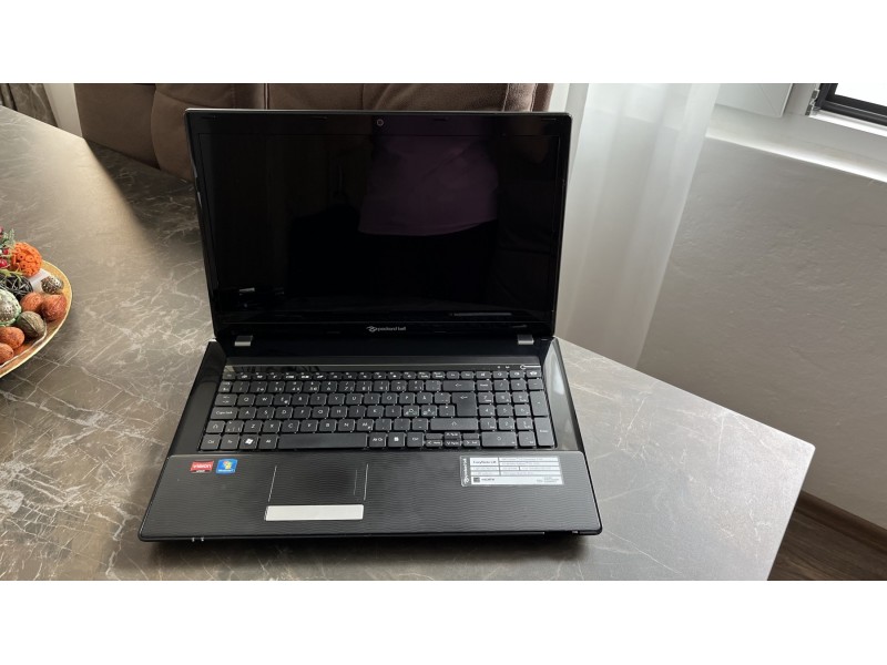 Laptop Packard Bell EasyNote LM 17"