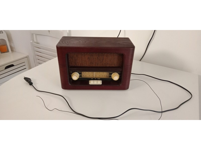 Radio retro ROADSTAR