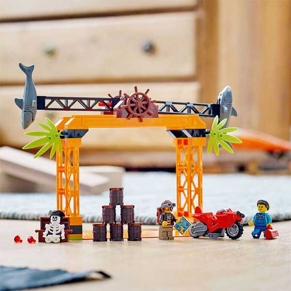 Lego City The Shark Attack Stunt Challenge LE60342