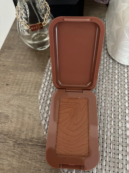 Nyx butter bronzer 05