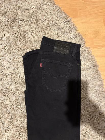 Levis farmerke 32