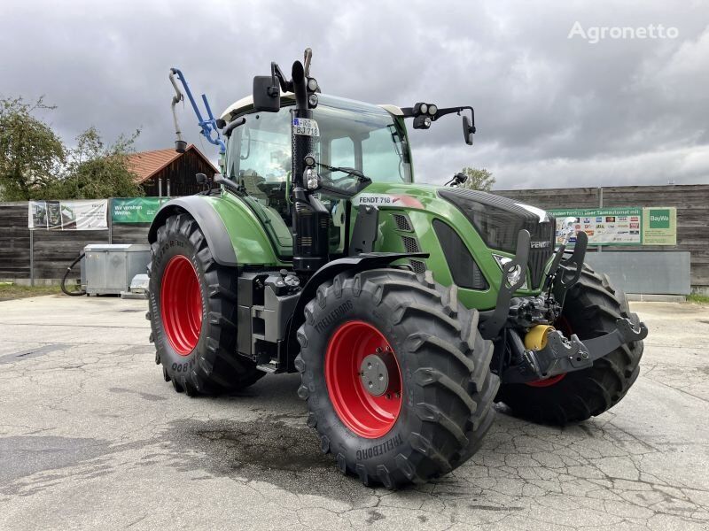 Fendt 718 VARIO S4 PROFI traktor točkaš