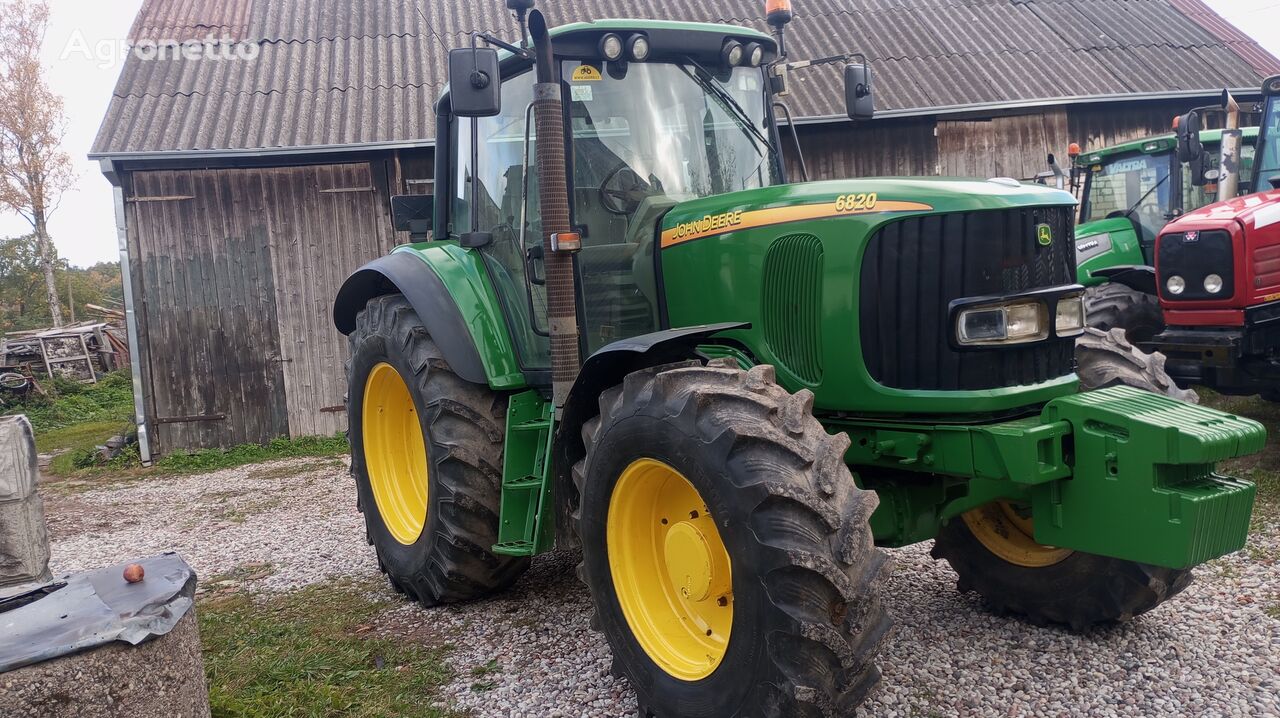 John Deere 6820 traktor točkaš