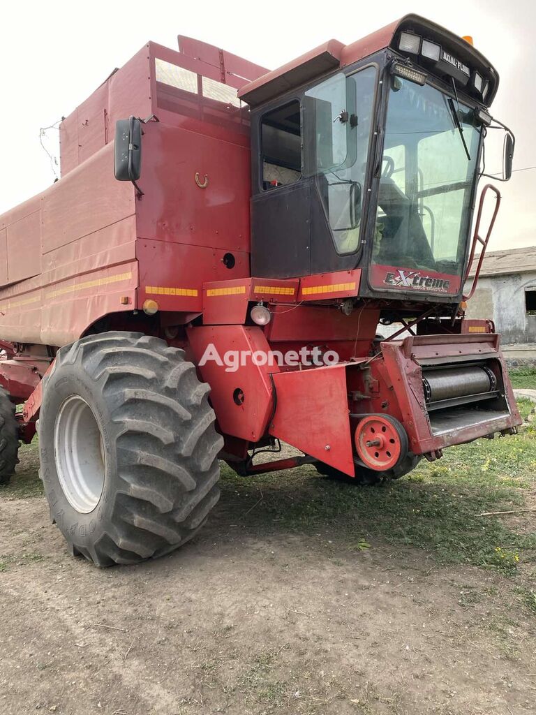 Case IH 1680 kombajn za žito