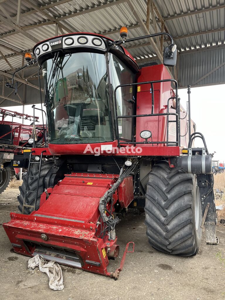 Case IH 6150 kombajn za žito