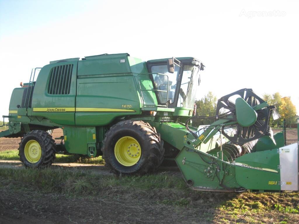 John Deere T670 kombajn za žito