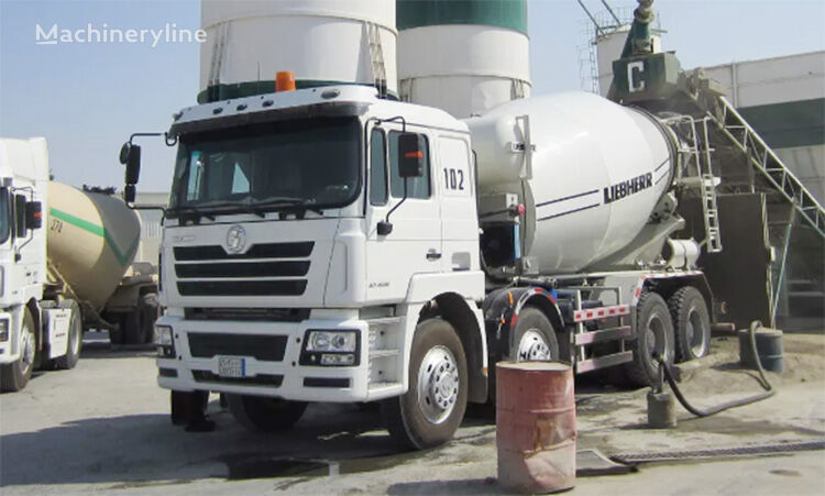 Novi Shacman F3000 8x4 Concrete Mixer Truck kamion s mešalicom za beton