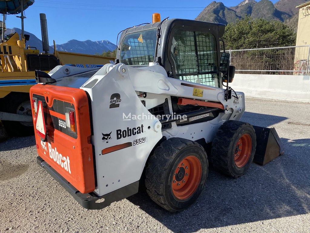 Bobcat S550 mini utovarivač