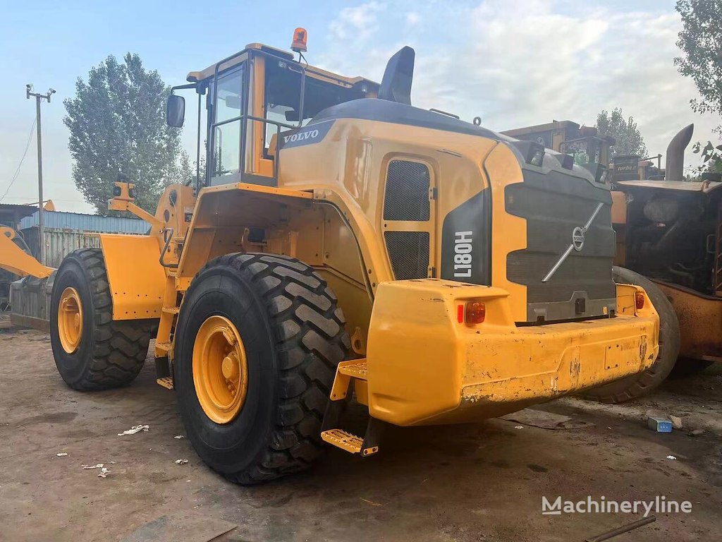 Volvo L180H prednji utovarivač