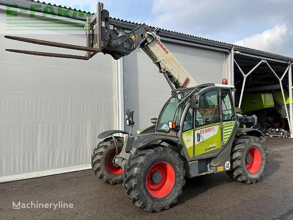 Claas scorpion 7040 teleskopski prednji utovarivač