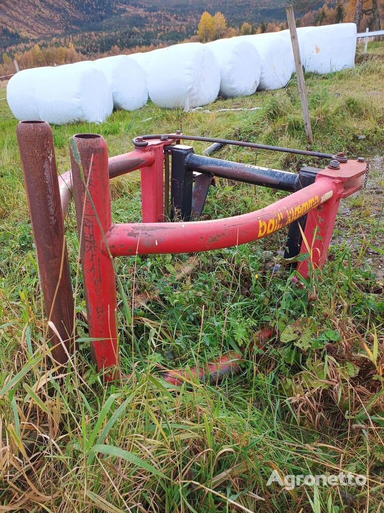 Prodaje se Stoksund Industrier AS hvataljku za bale na aukciji