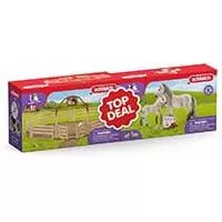 Schleich® Horse Club Figure Konji 2u1 Ograda za konje Prva pomoć i Konji 72242