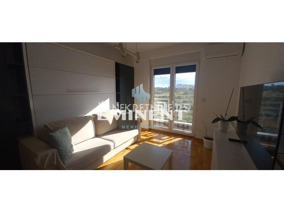 Palilula, Hala Pionir, Dragoslava Srejovića, 1.0, 32m2, 750 EUR