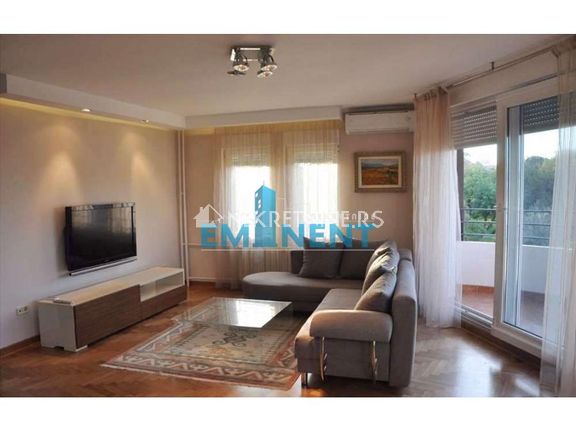 Stari grad, Dorćol, Pjarona de Mondezira, 3.0, 95m2, 1600 EUR