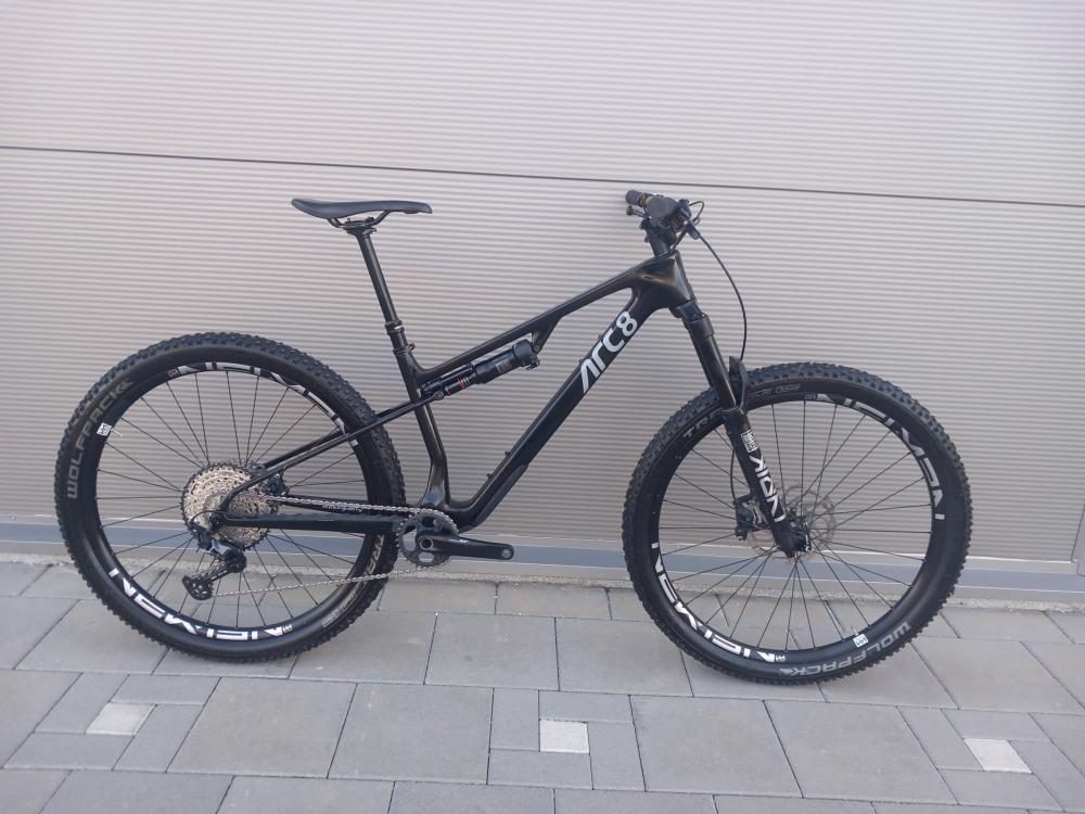 Vrhunski Trail bike