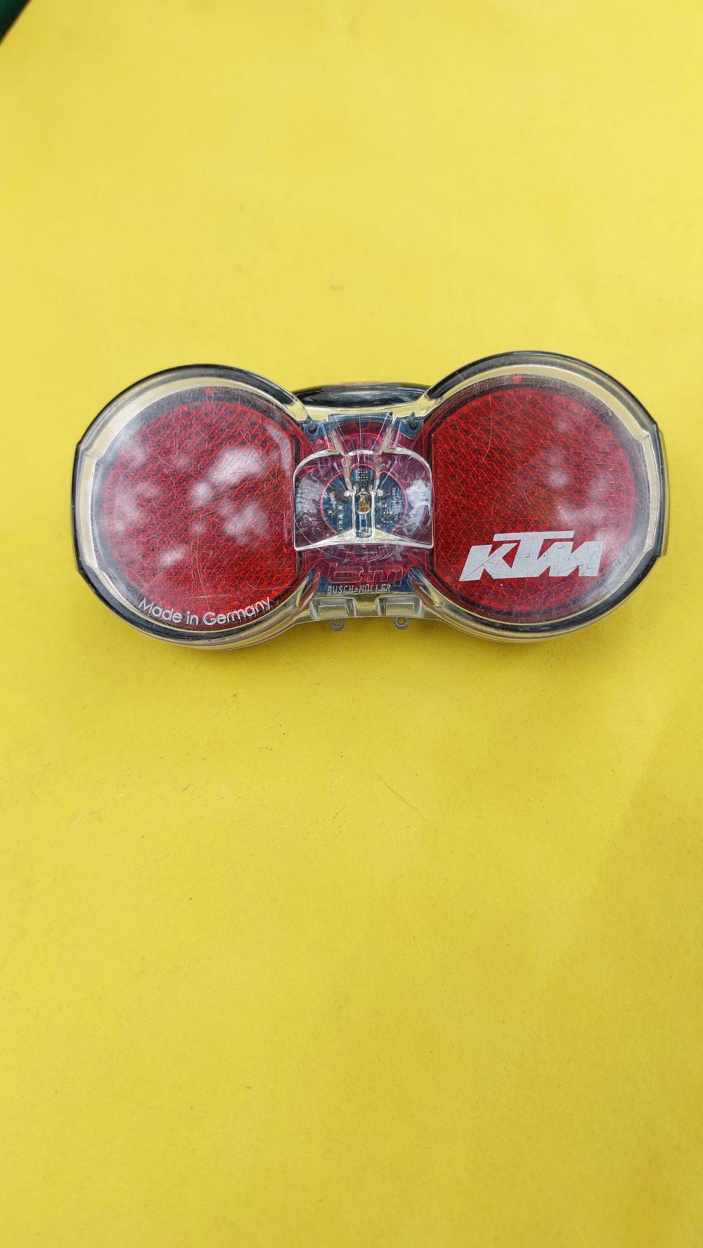 BM Rear Lights Busch + Müller TOPLIGHT Flat plus d