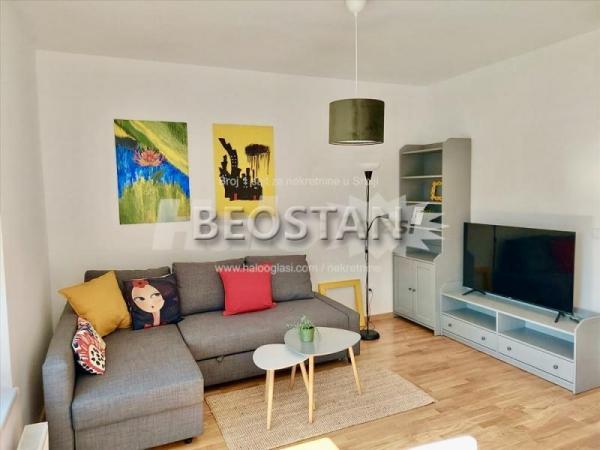 Ugrinovacka, Dvosoban stan za izdavanje, 45m2, 600€