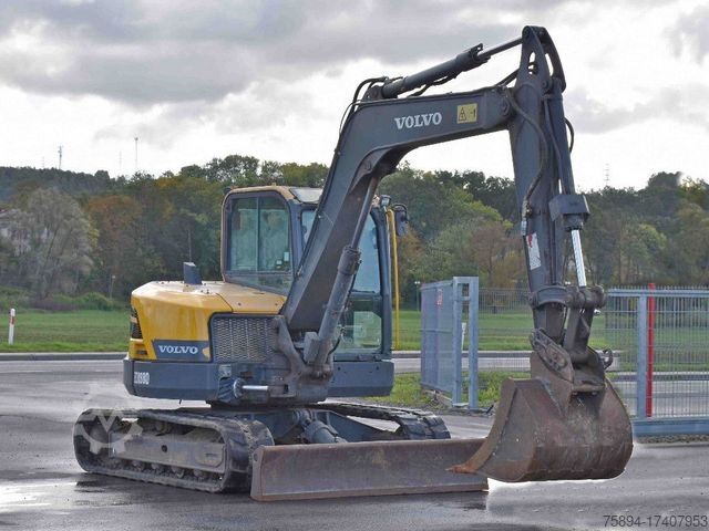 Raupe / Dozer
VOLVO ECR88D * Raupenbagger * TOPZUSTAND